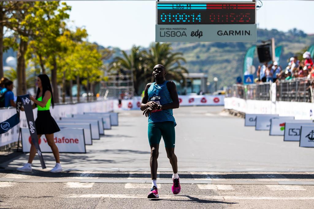 Vencedor da Meia Maratona de Lisboa suspenso por doping - Renascença