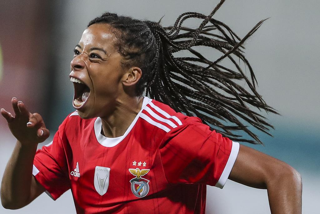 Goleadas de Benfica e Sporting - Renascença