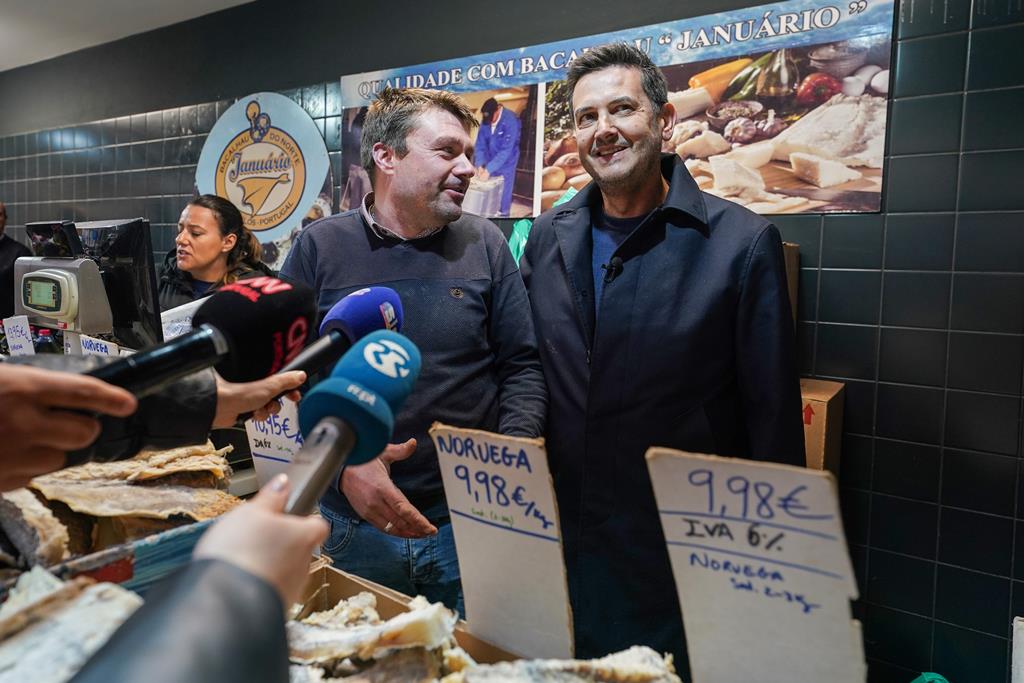 Do "rock liberal" ao desafio a Montenegro. Rui Rocha preocupado com ...