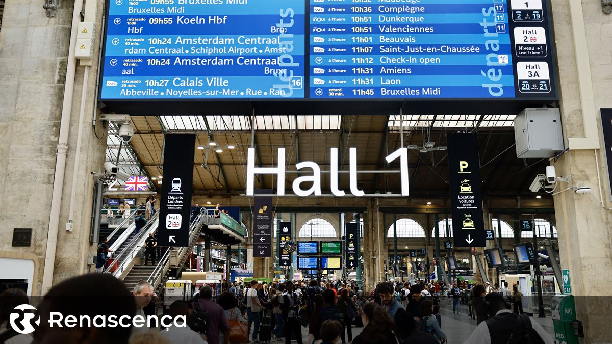 Paris. Bomba da II Guerra Mundial paralisa Gare du Nord - Renascença