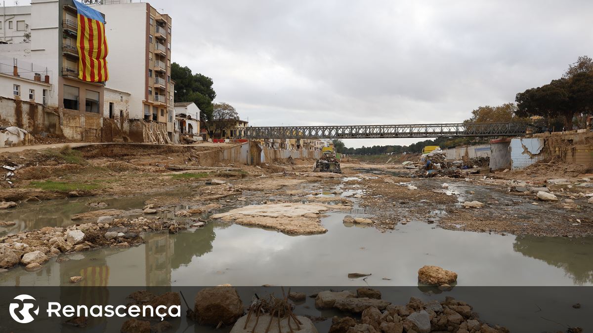 Valência em "alerta" vermelho. Chuva intensa esperada até terça-feira ...