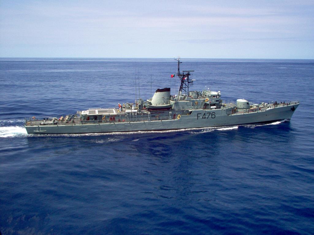 Barco à deriva ao largo de Caminha está a ser rebocado para Vigo ...