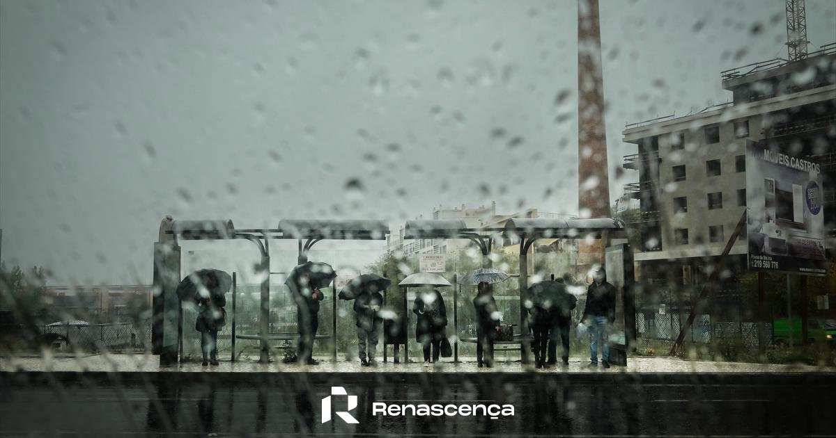 Dez distritos sob aviso amarelo devido à chuva até segunda-feira ...