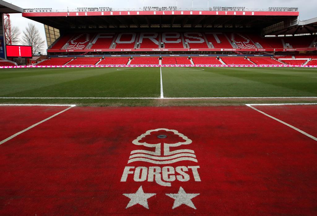 Nottingham Forest reforça equipa técnica com dois portugueses - Renascença