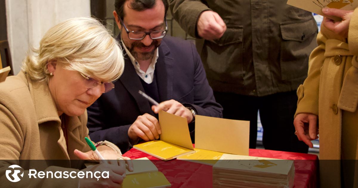 Porta Aberta para “Via Lucis com Maria”, um livro que é um convite à ...