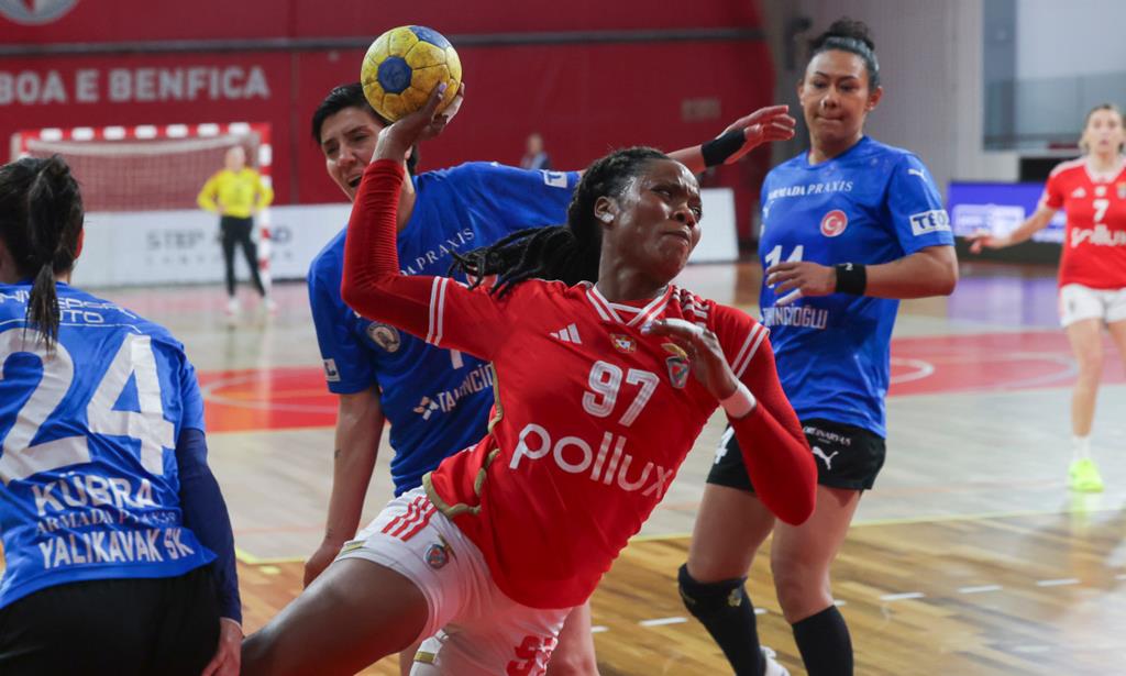 Benfica em vantagem na Taça Europeia - Renascença